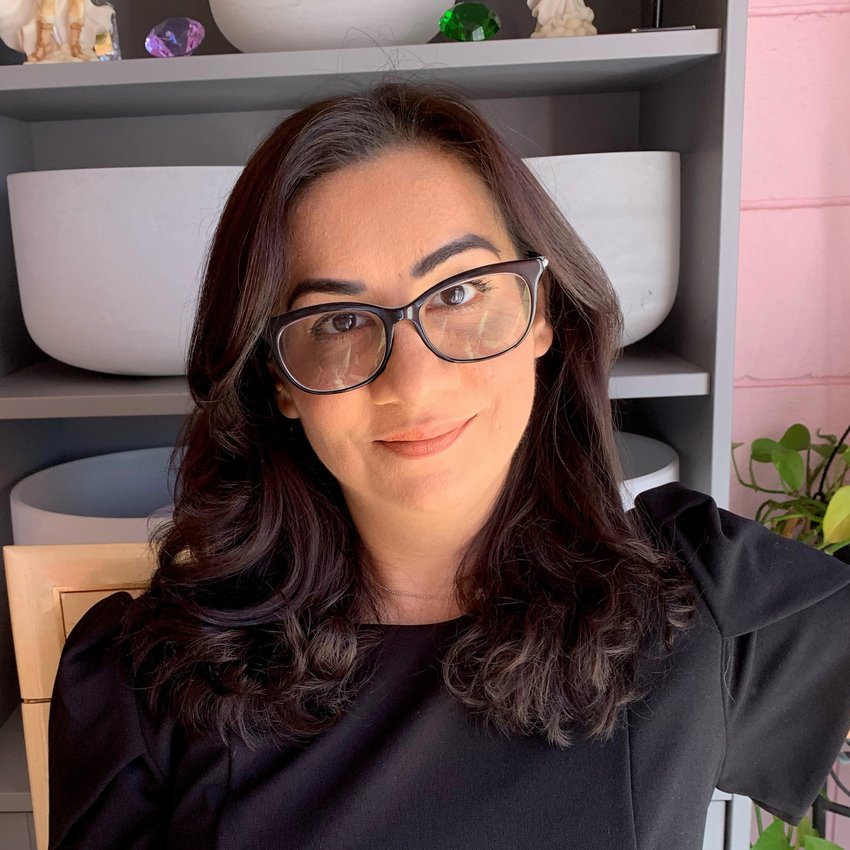 Psychic Sarah | Breakup & Divorce | Mysticsense